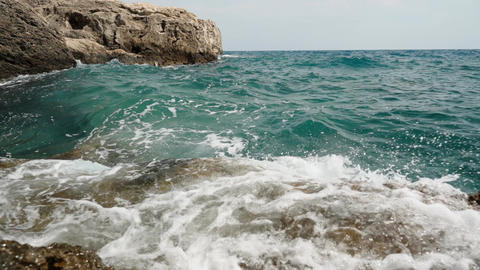Raging sea and turquoise waves with foam crashi Animated GIF 28627307 ...